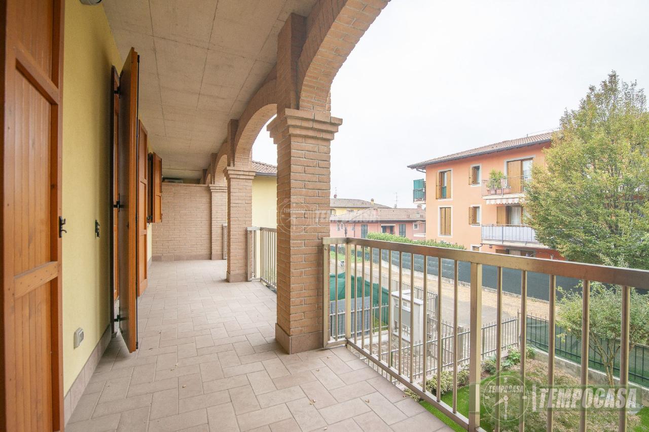 Appartamento in vendita a Capriate San Gervasio