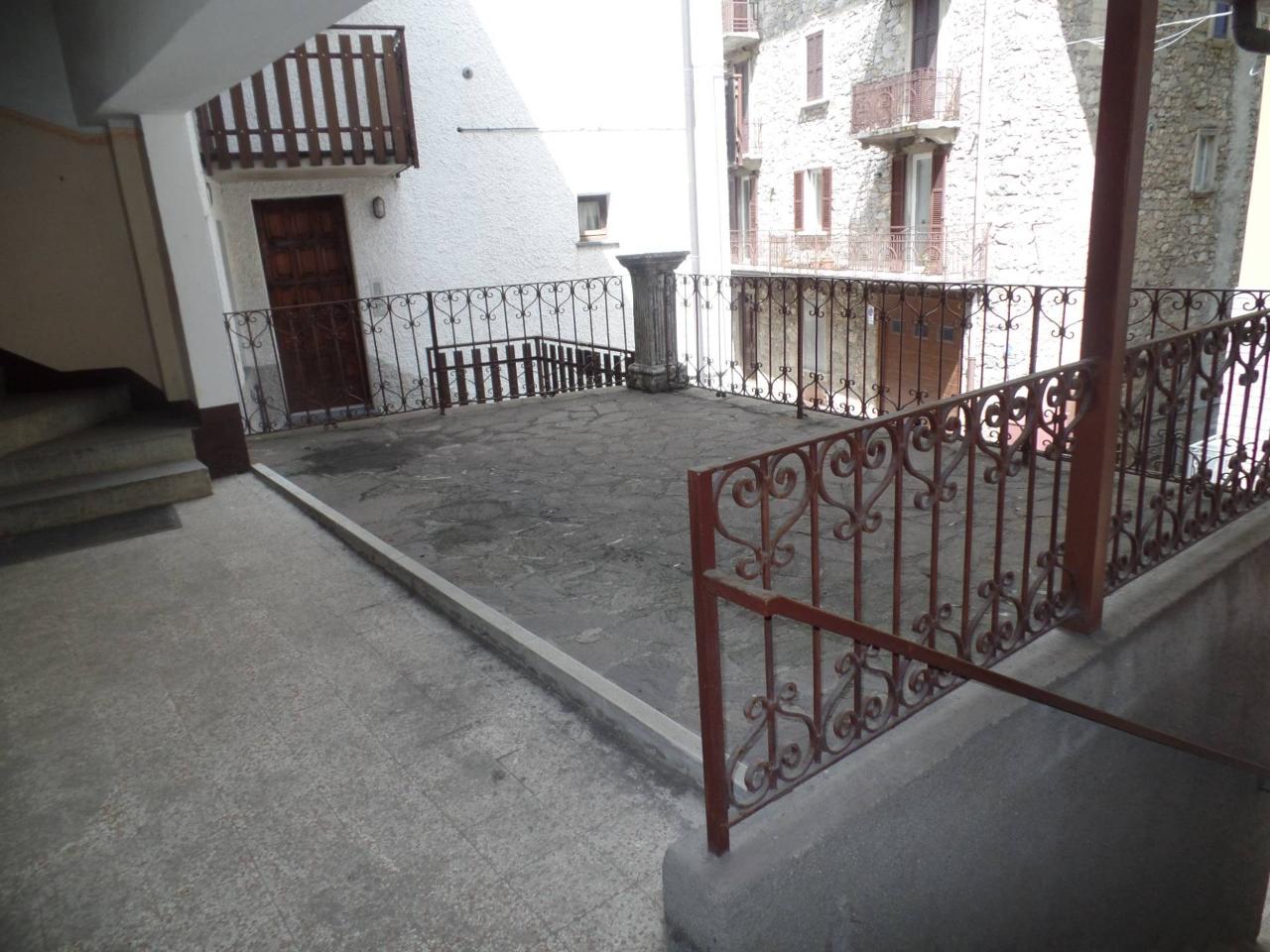 Appartamento in vendita a Oltre Il Colle