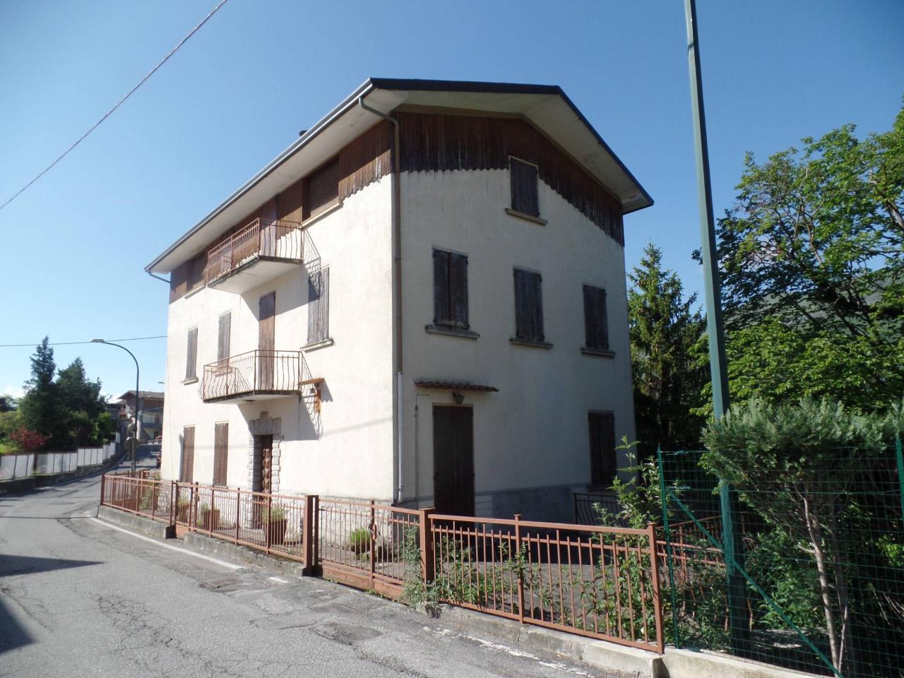 Casa indipendente in vendita a Rota D'Imagna