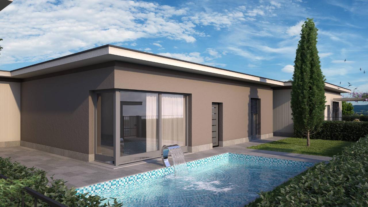 Villa in vendita a Calcinate