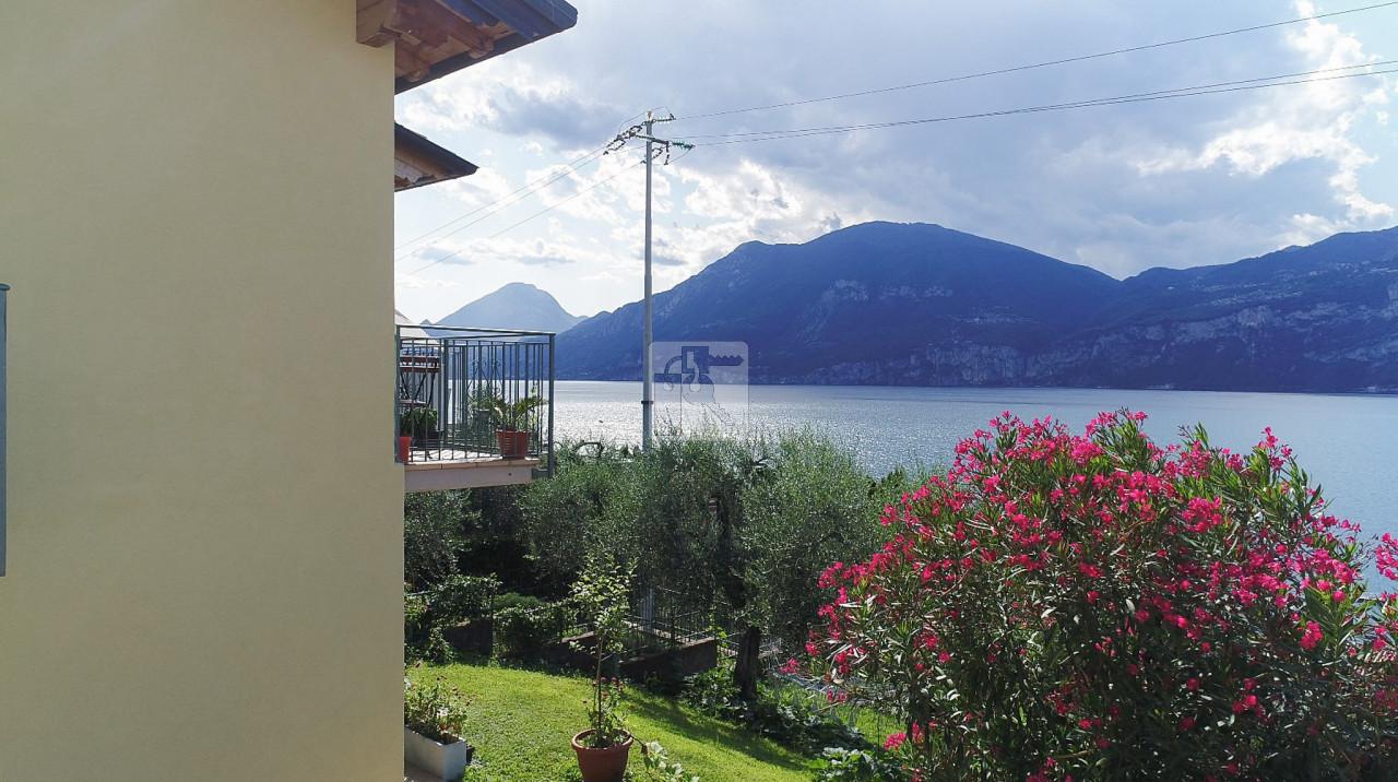 Villa in vendita a Brenzone