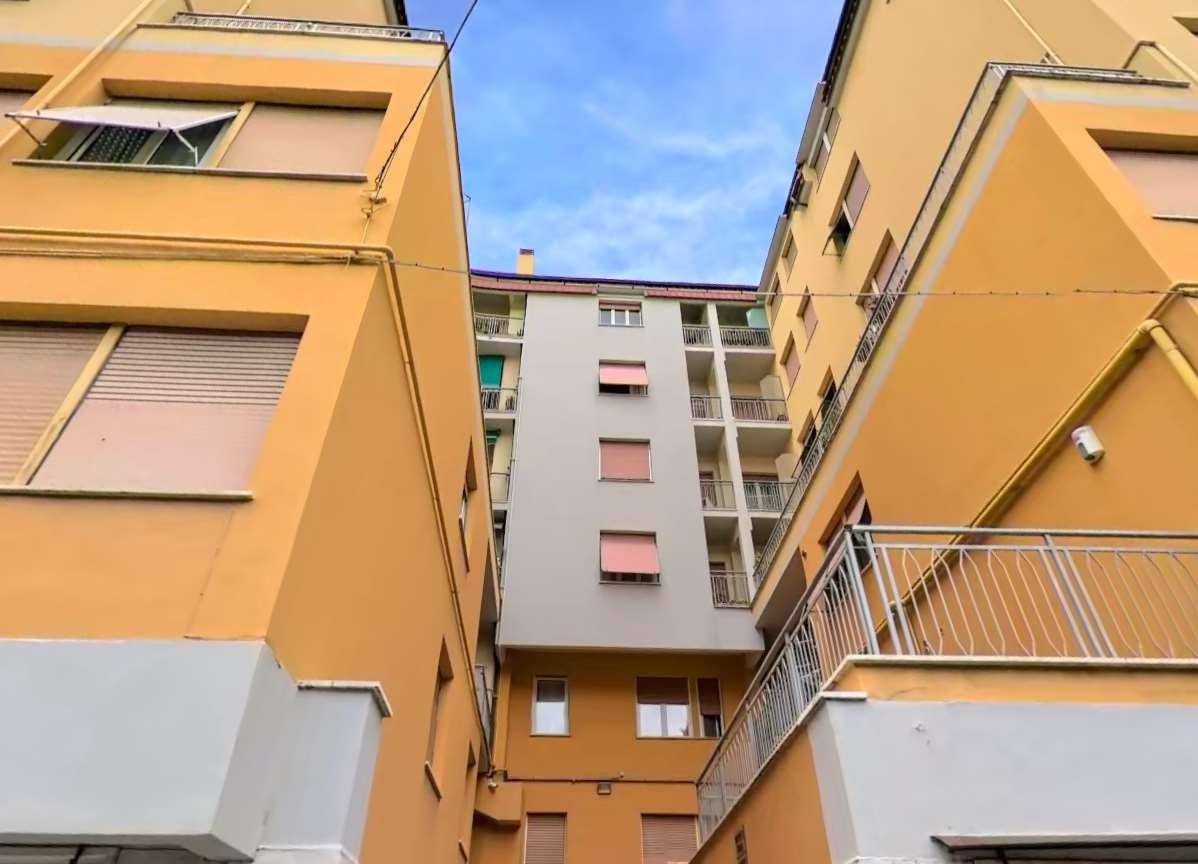 Appartamento in vendita a Falconara Marittima