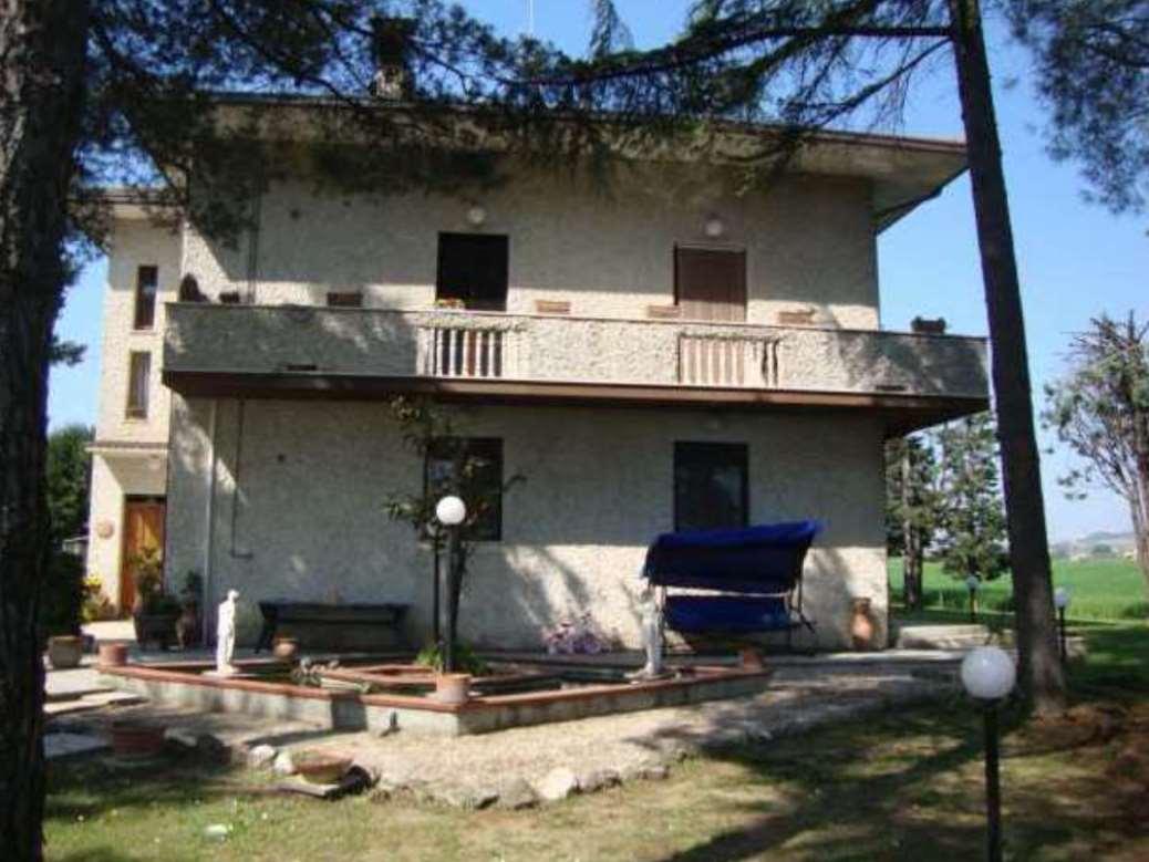 Appartamento in vendita a Montecosaro