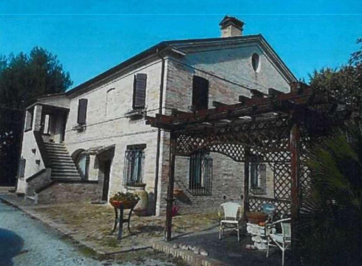 Villa bifamiliare in vendita a Potenza Picena