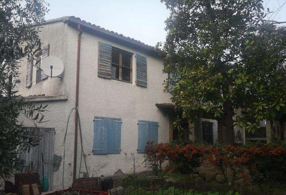 Rustico in vendita a Pesaro