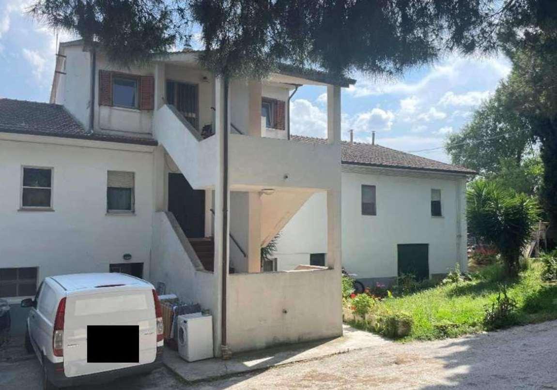 Appartamento in vendita a Camerano