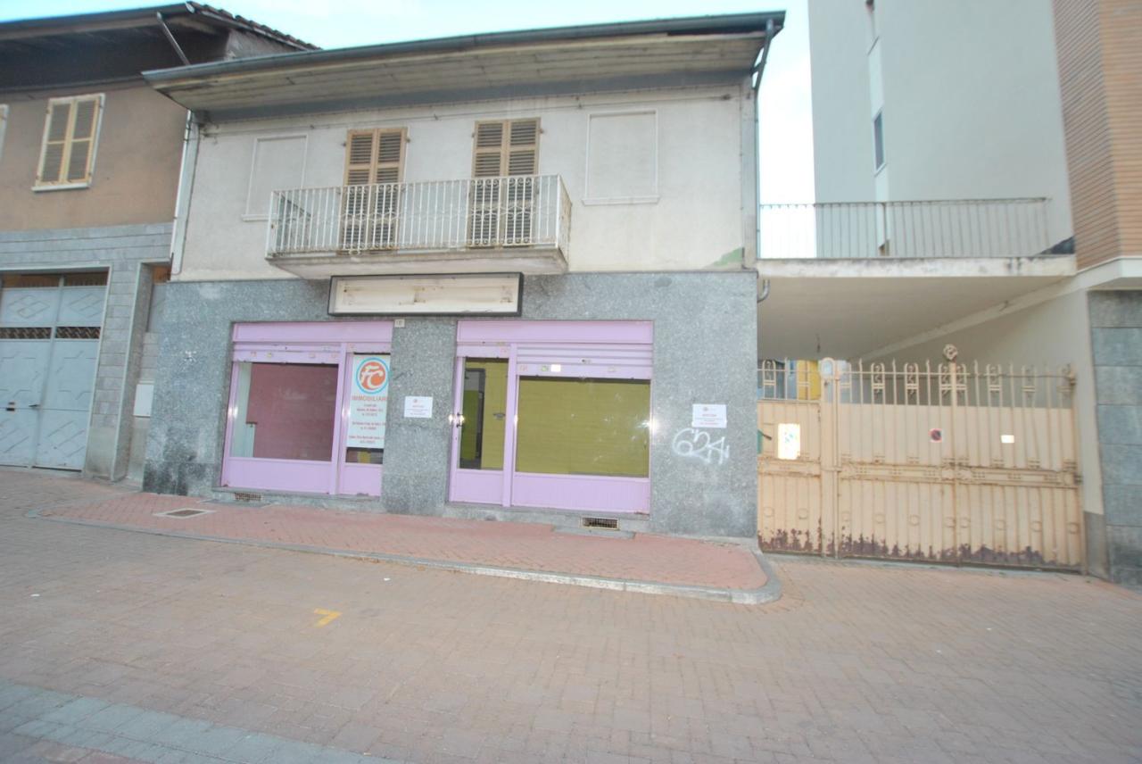 Locale commerciale in affitto a Condove