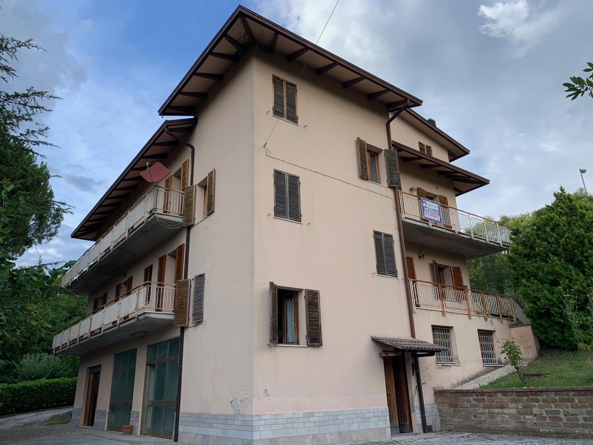 Casa indipendente in affitto a Valfabbrica