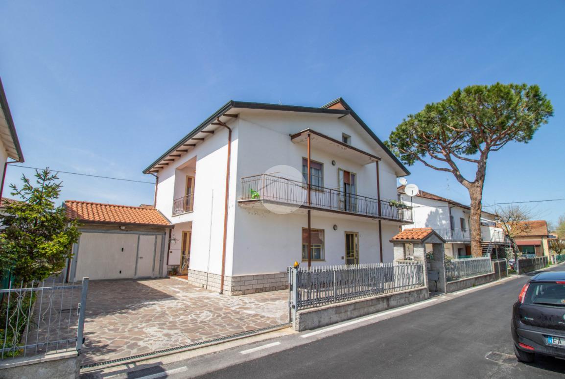 Villa in vendita a Cesenatico