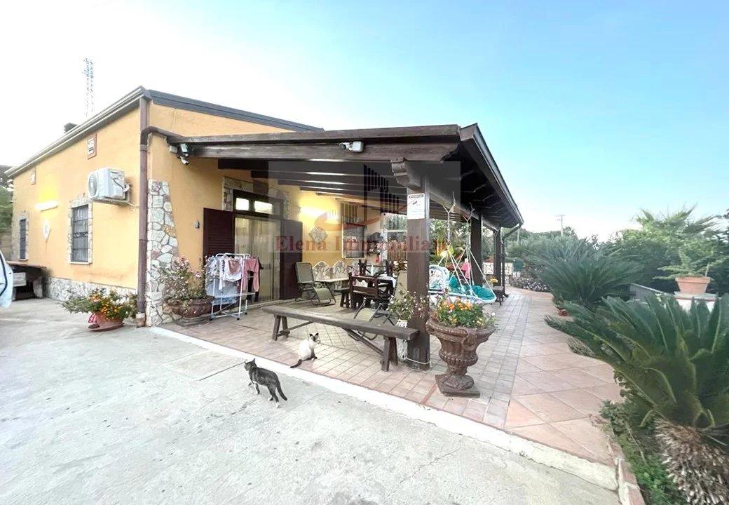 Villa in vendita a Alcamo