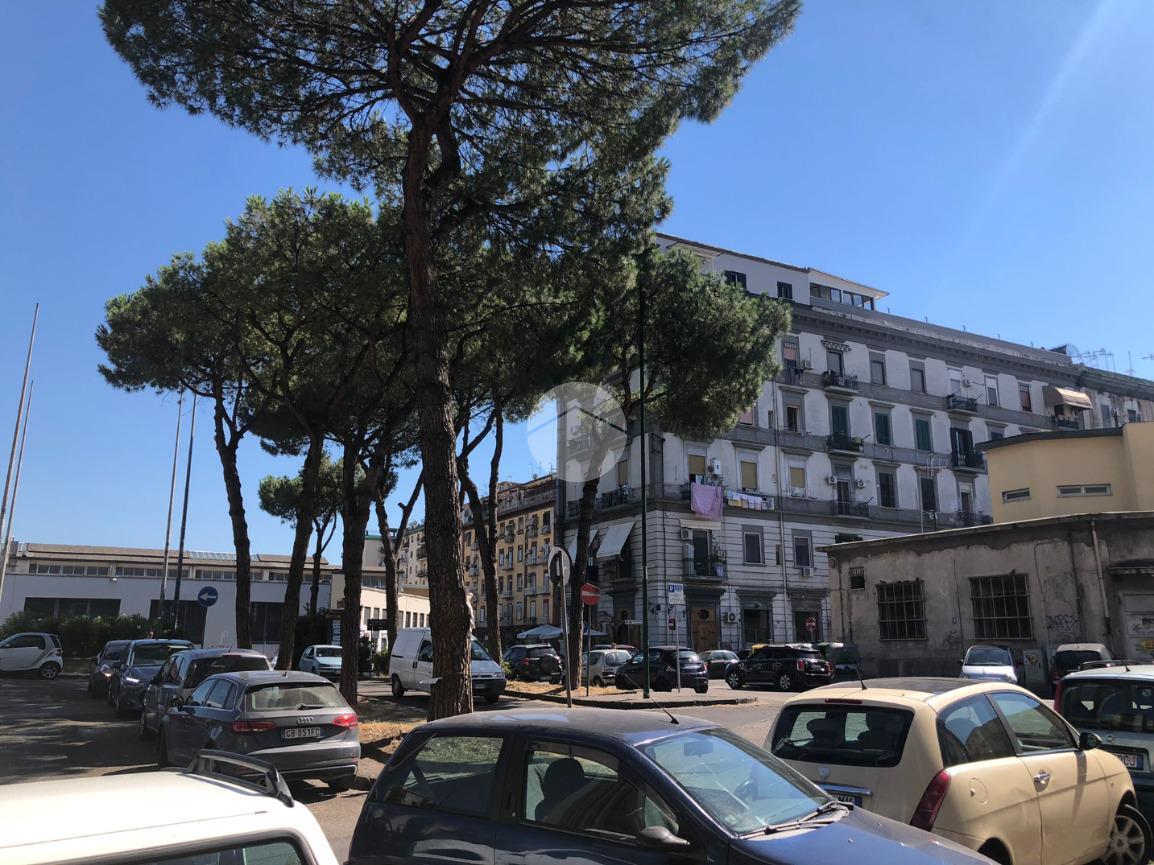 Box in vendita a Napoli