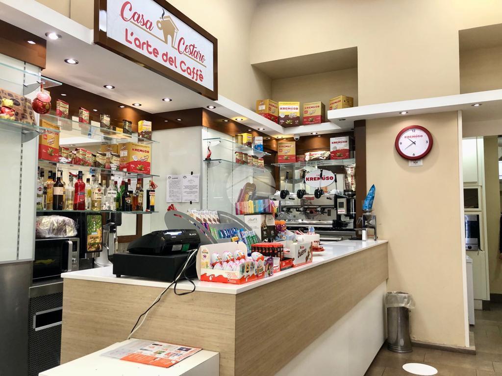 Negozio in vendita a Napoli