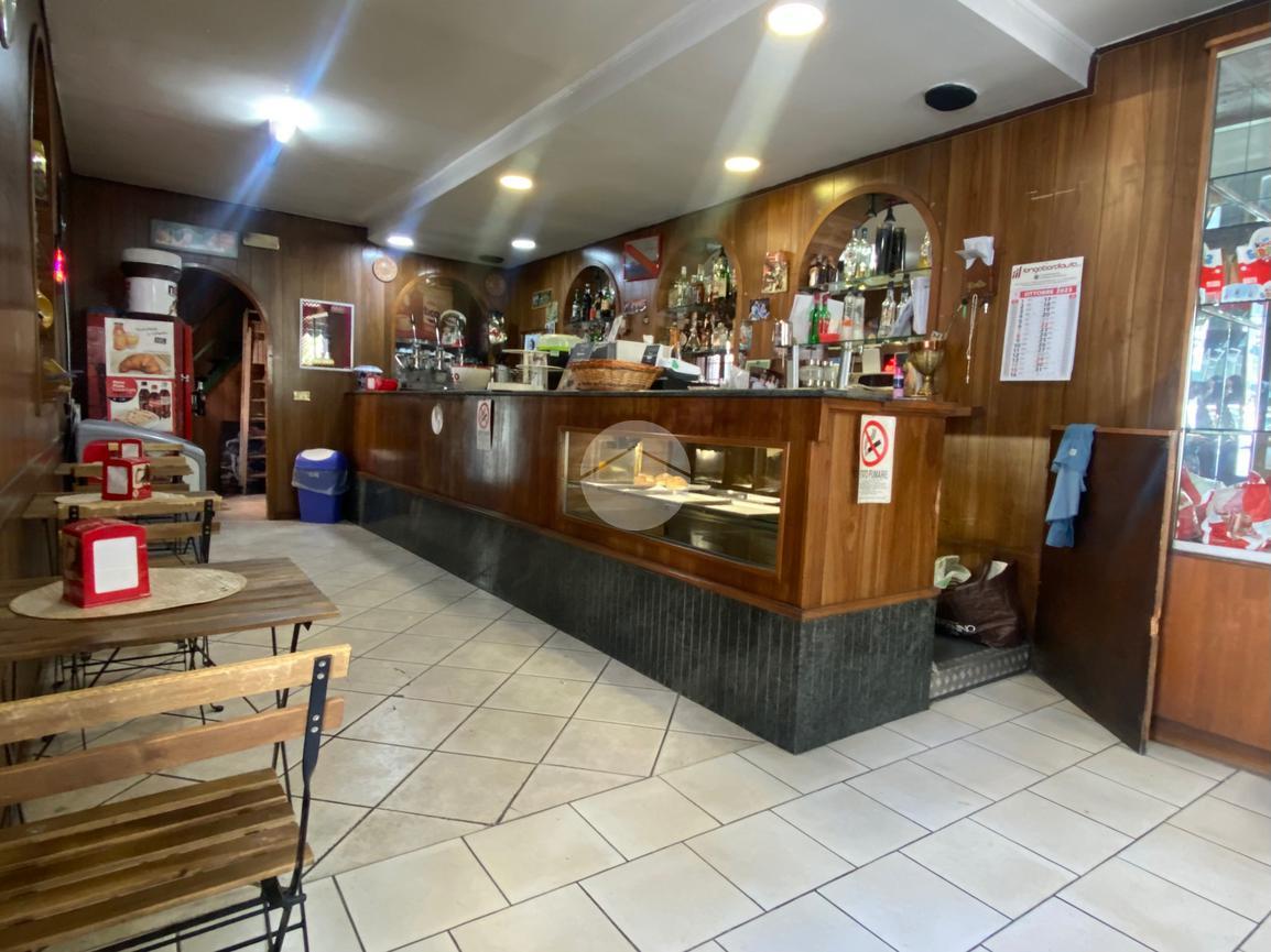 Negozio in vendita a Napoli