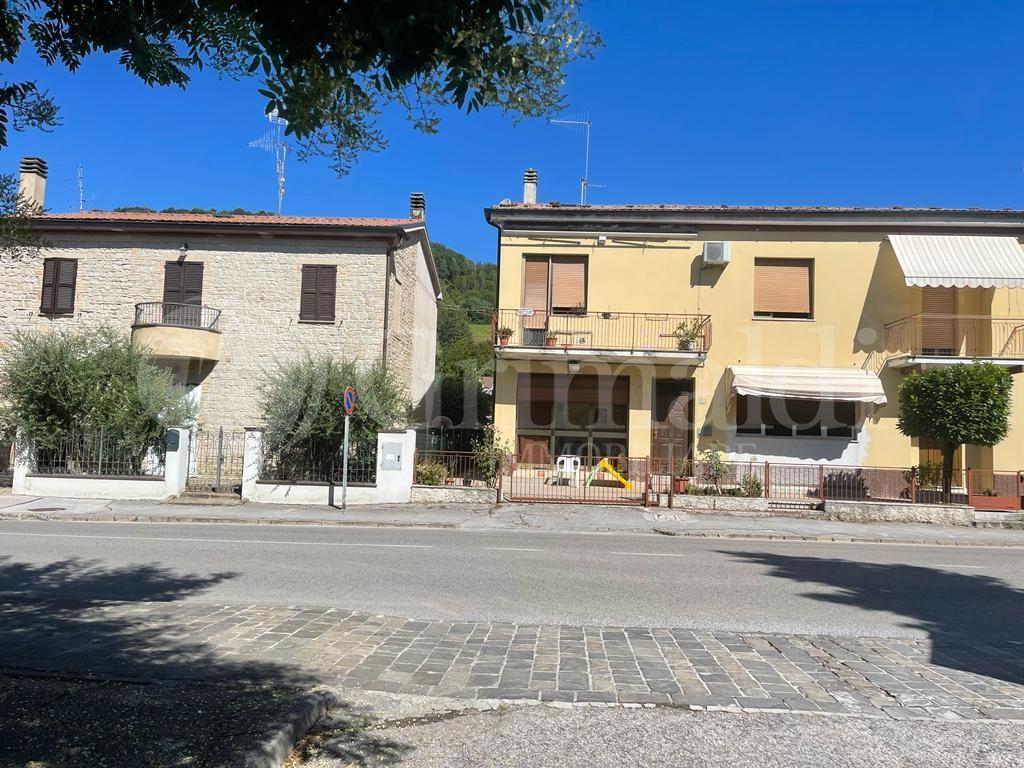 Casa indipendente in vendita a Rosora