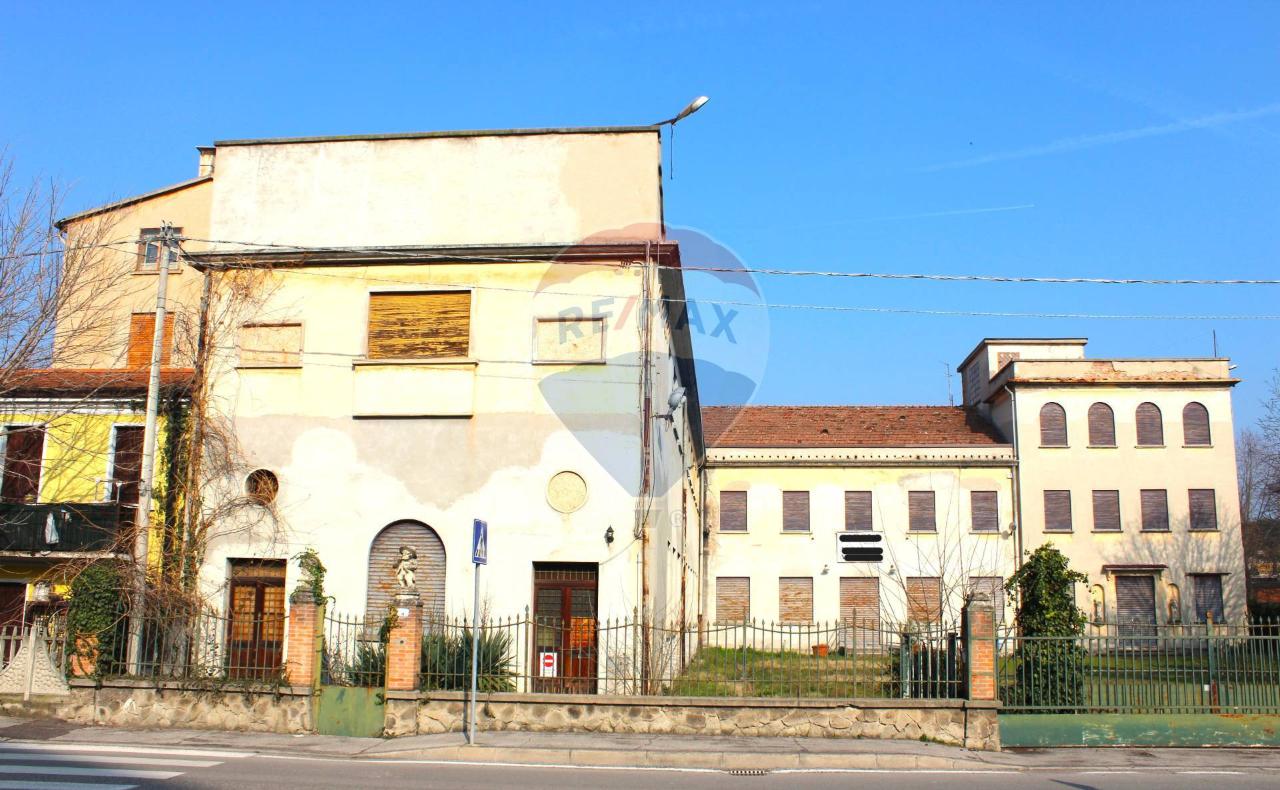 Negozio in vendita a Padova