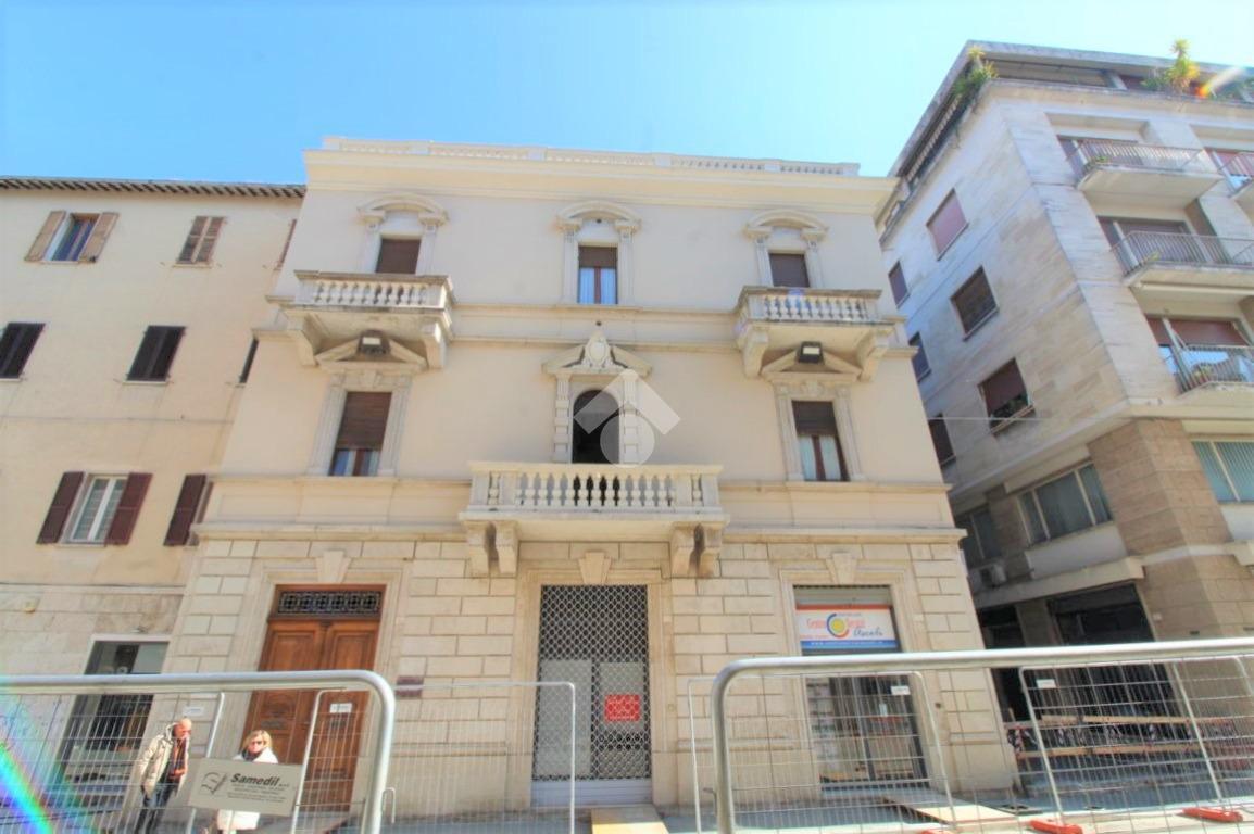 Trilocale in Corso Trento E Trieste 6, Ascoli Piceno