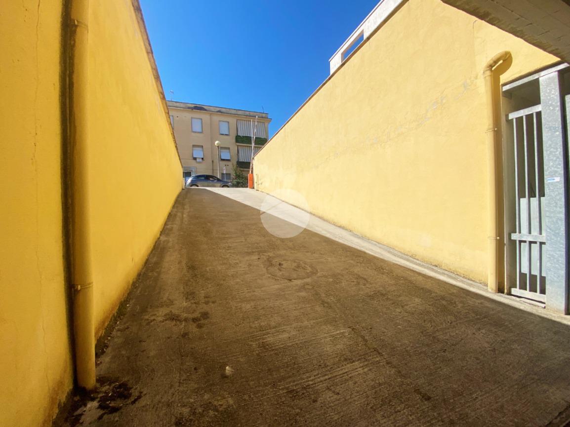 Box in vendita a Sabaudia