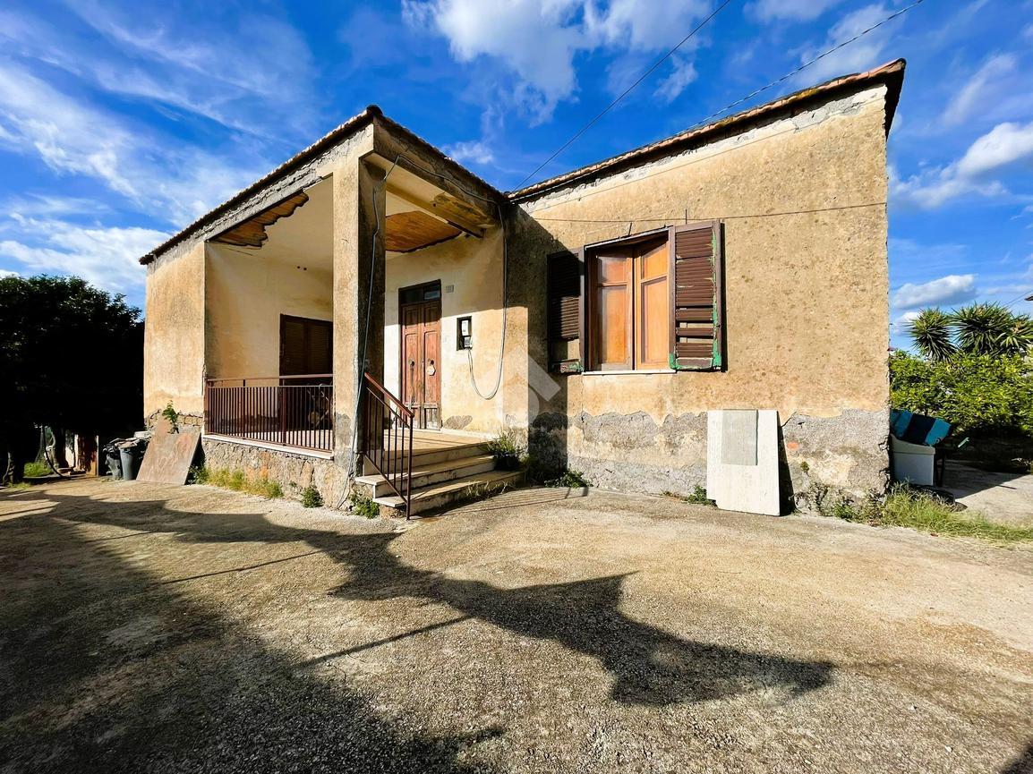 Casa indipendente in vendita a Cisterna Di Latina