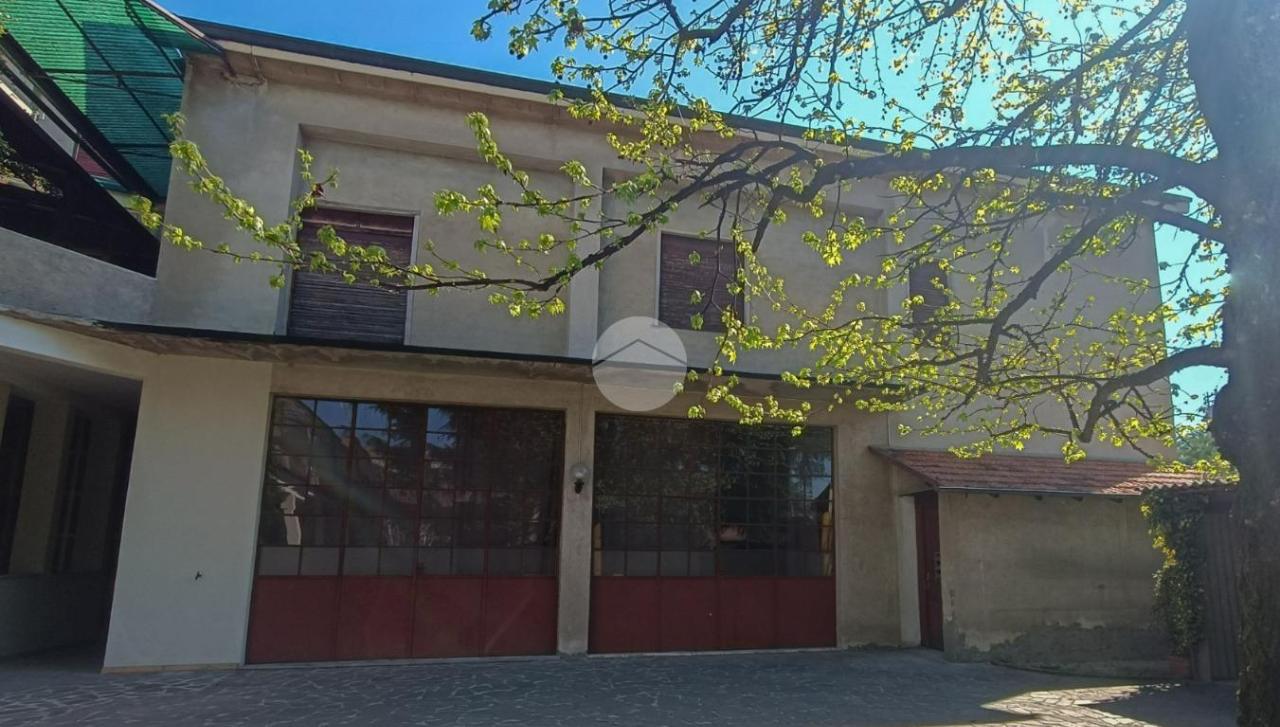 Casa indipendente in vendita a Cesano Maderno