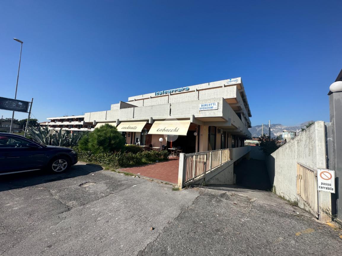 Box in vendita a Carrara