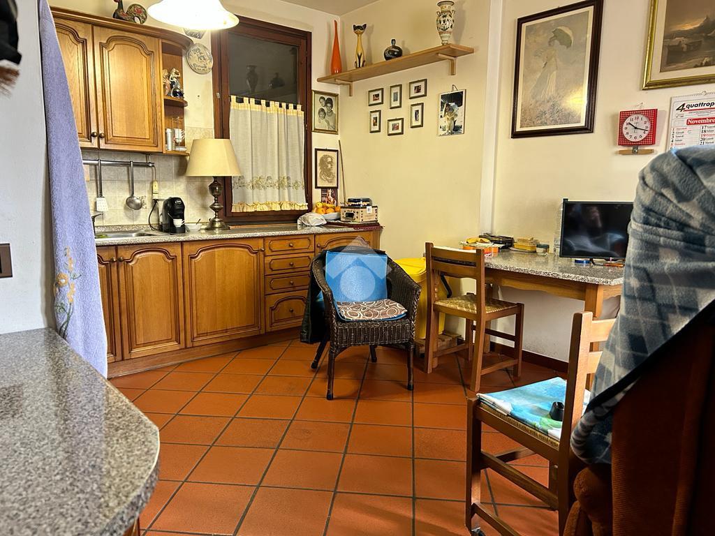 Appartamento in vendita a Massa E Cozzile