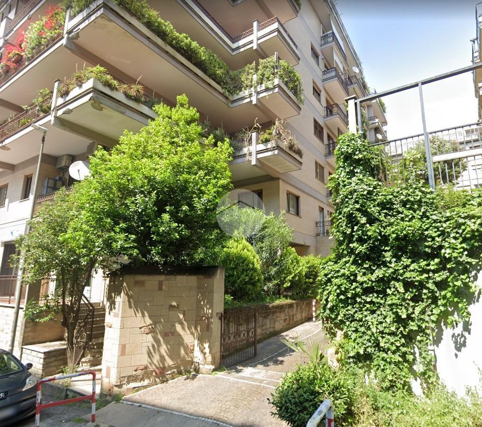 Box in vendita a Roma