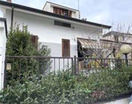 Villa unifamiliare in vendita a Brugherio