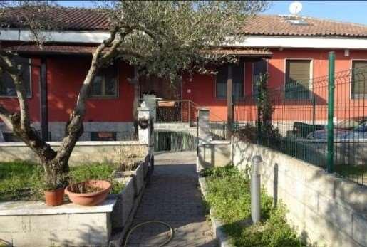 Porzione di villa in vendita a Milano