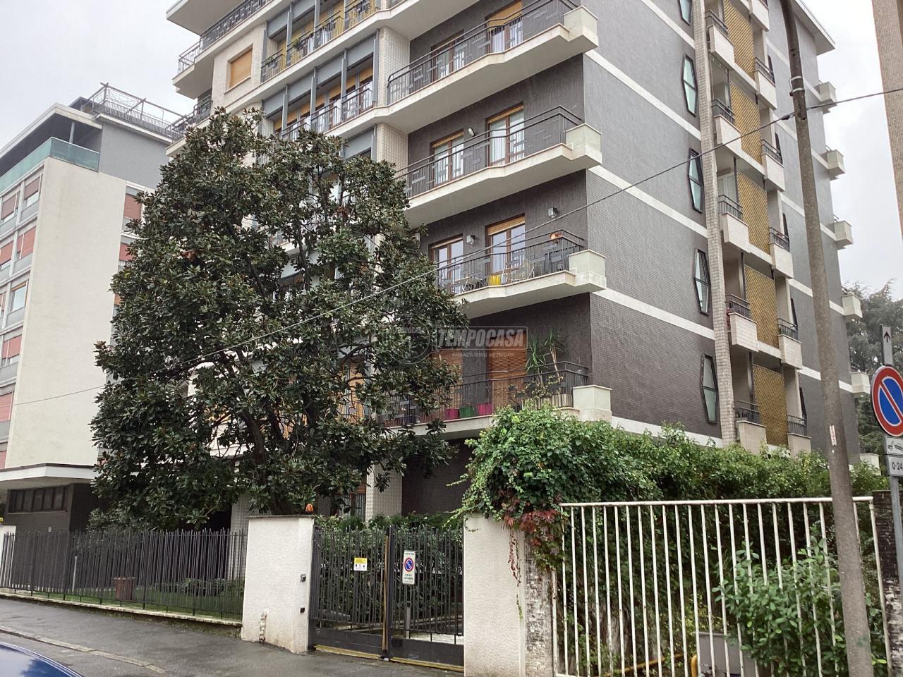 Ufficio in affitto a Monza