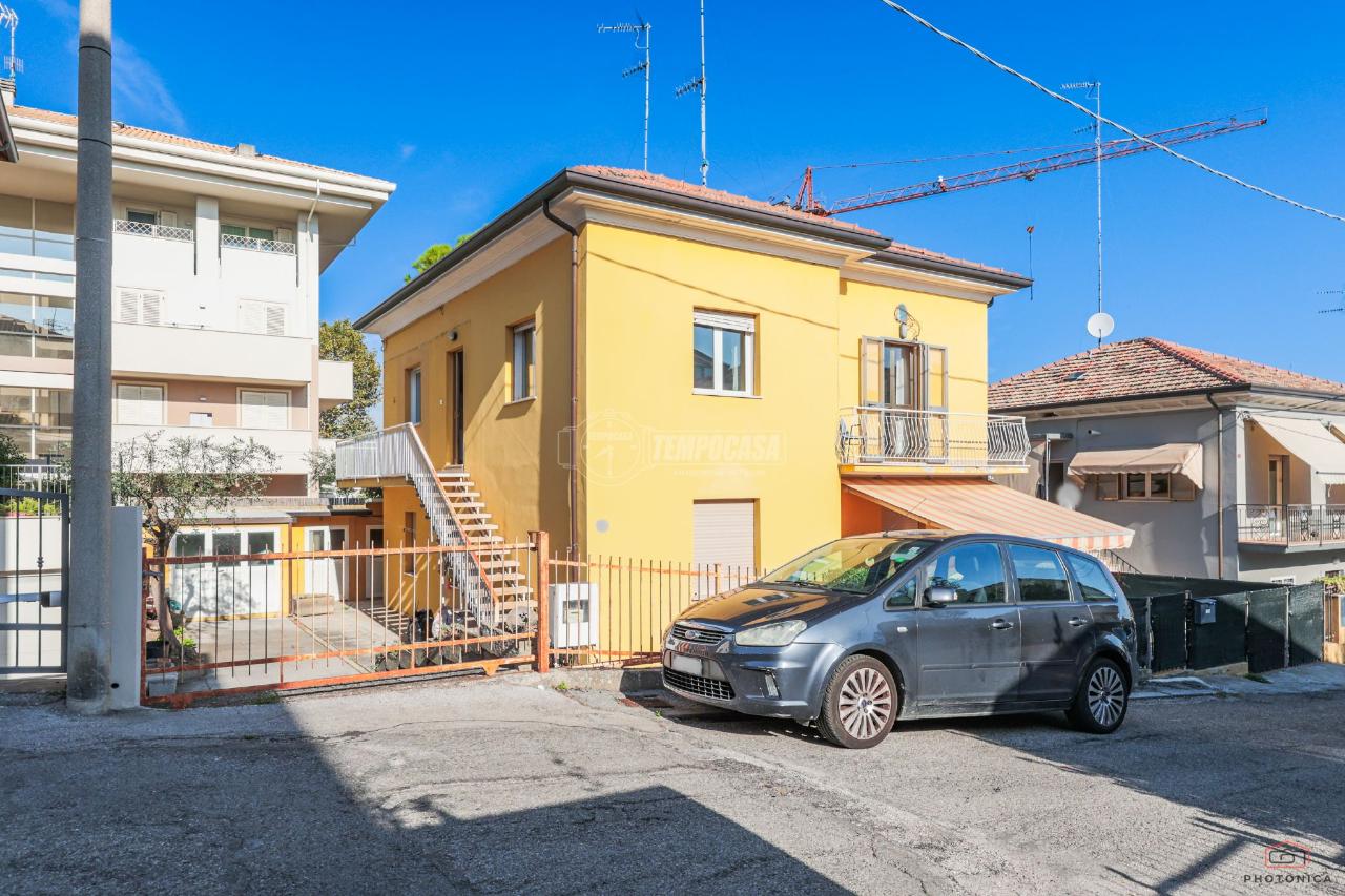 Appartamento in vendita a Riccione