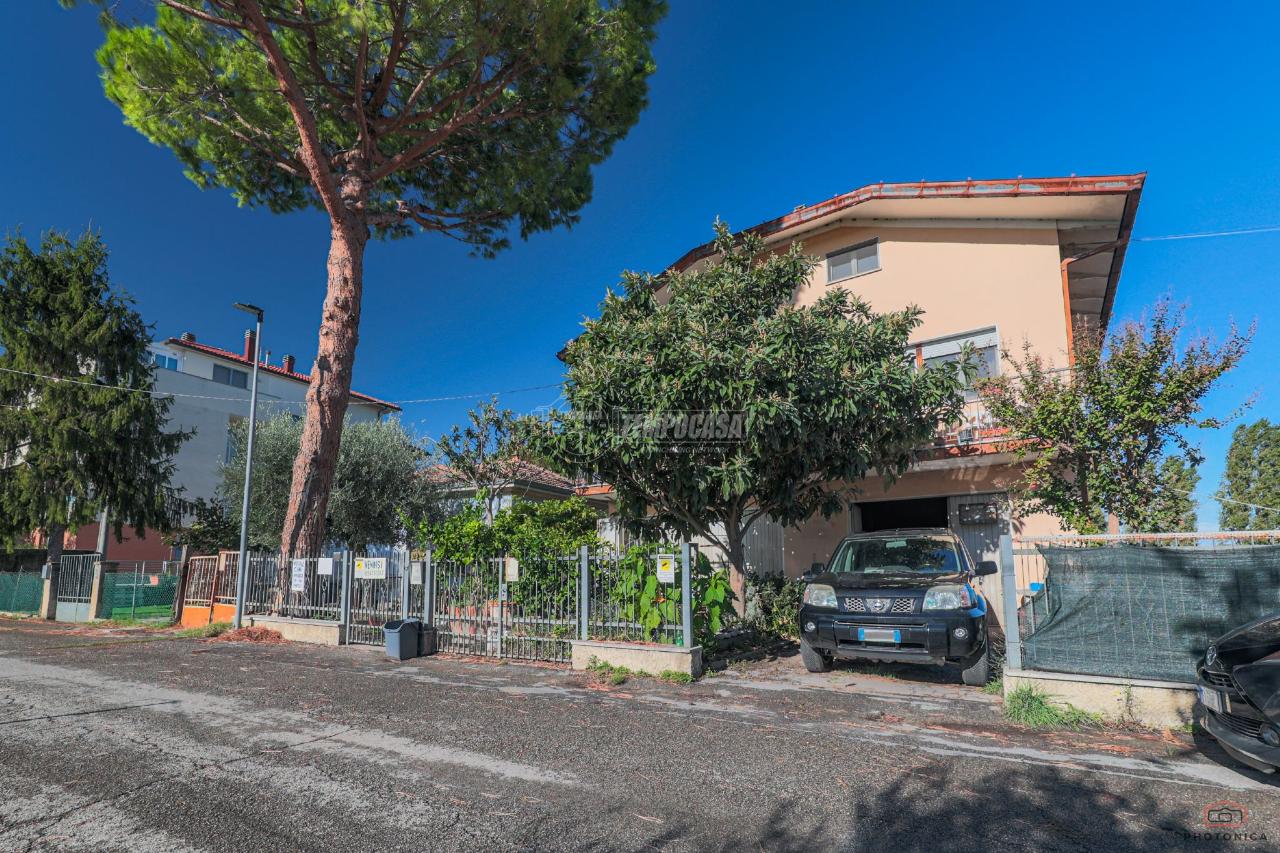 Casa indipendente in vendita a Riccione