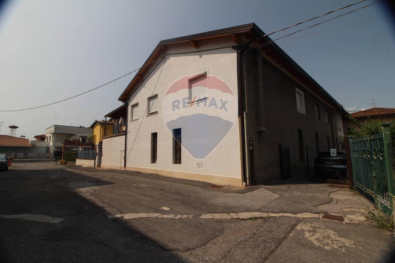 Casa indipendente in vendita a Rezzato