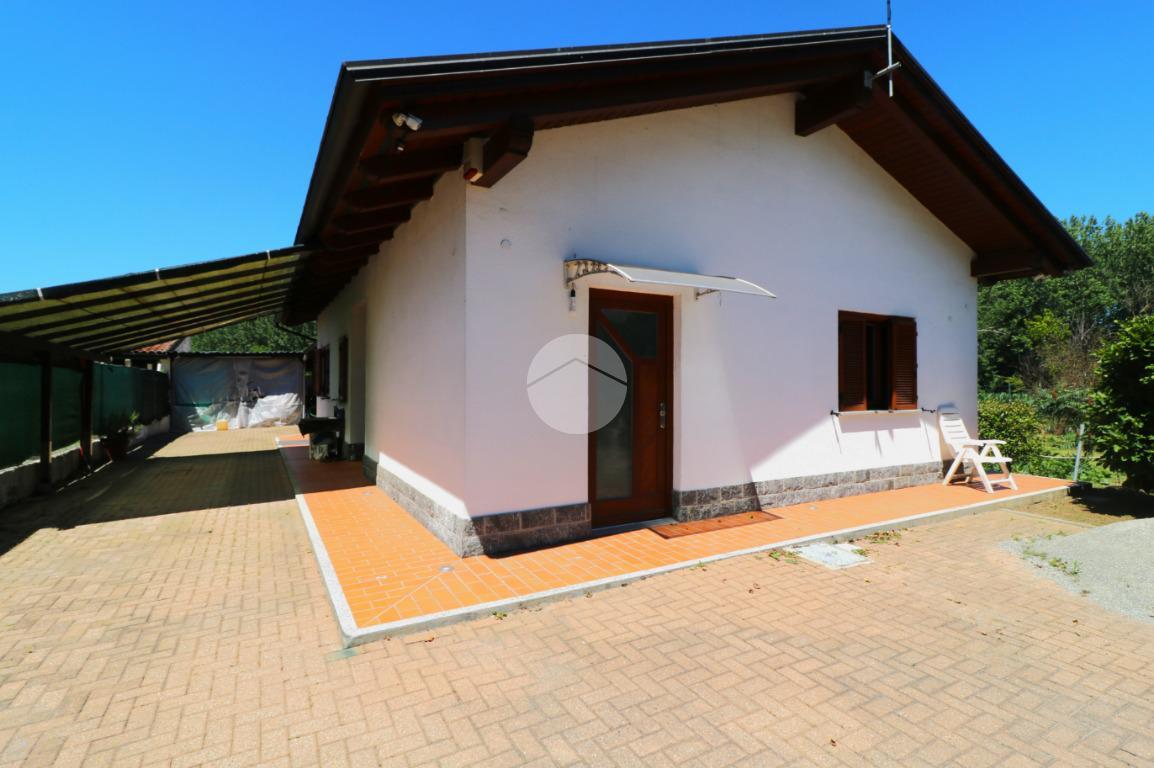 Villa in vendita a Albiano D'Ivrea