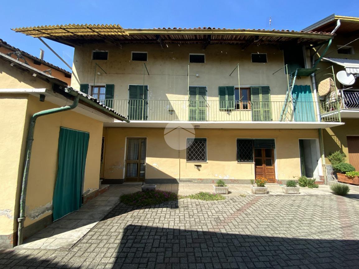 Casa indipendente in vendita a Albiano D'Ivrea