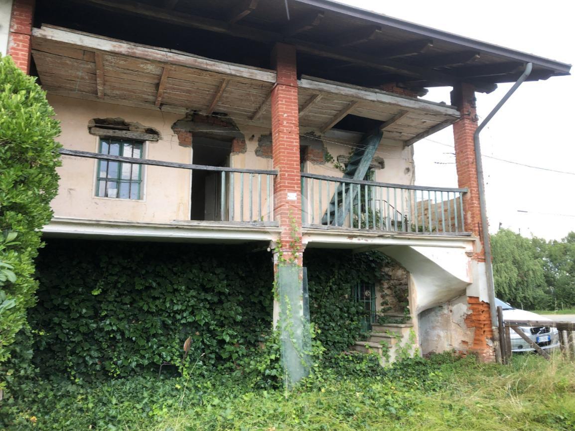 Casa indipendente in vendita a Donato