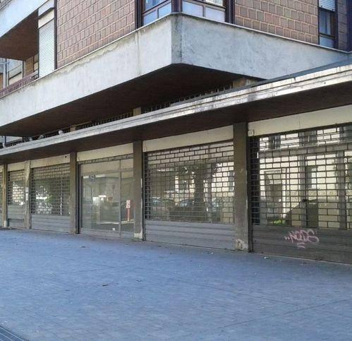 Locale commerciale in vendita a Terni