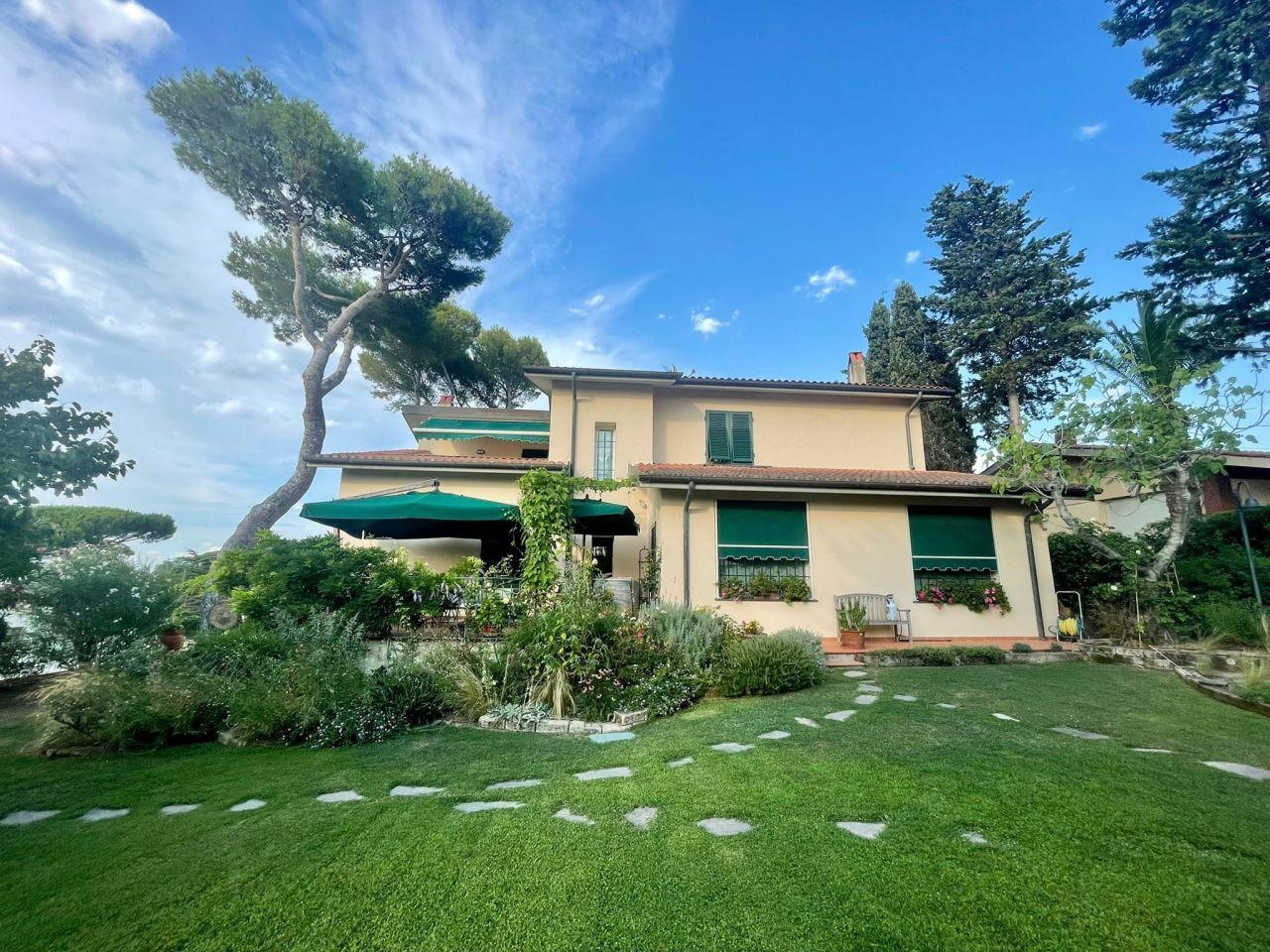Villa in vendita a Livorno