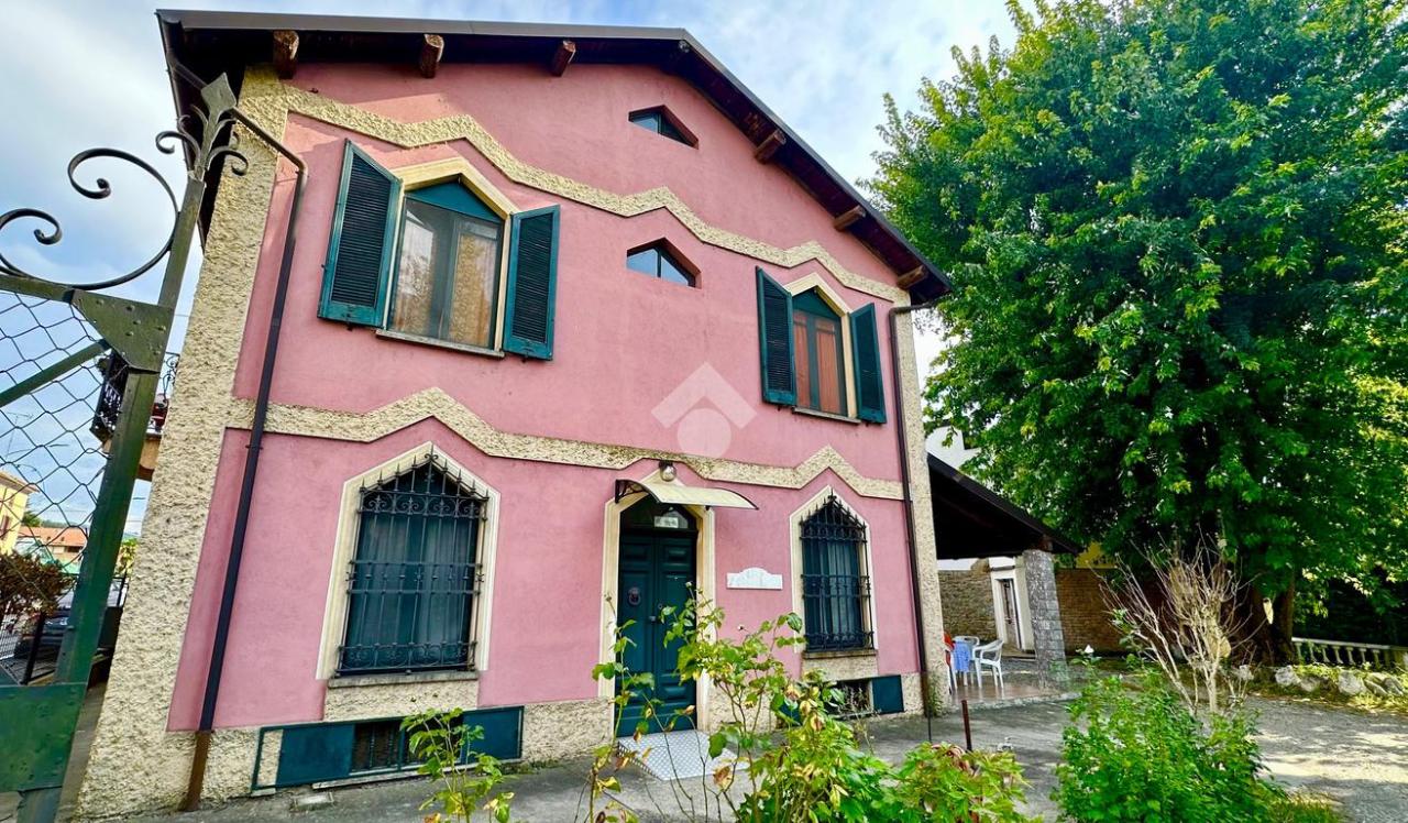 Casa indipendente in vendita a Rivanazzano