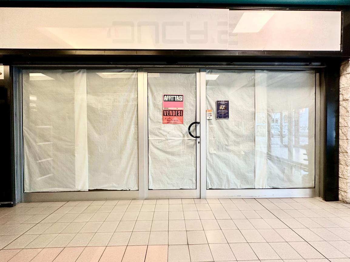 Negozio in affitto a Tortona