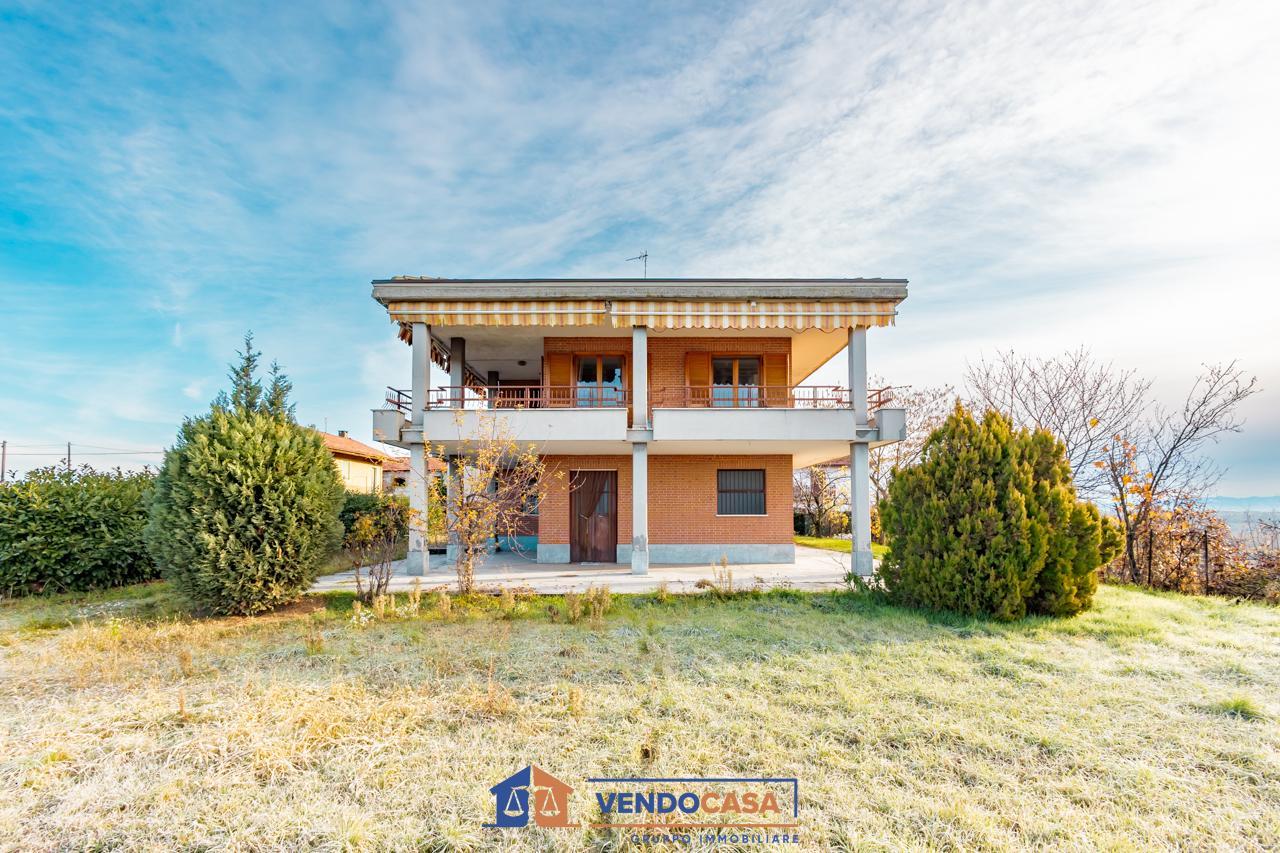 Casa indipendente in vendita a Cuneo