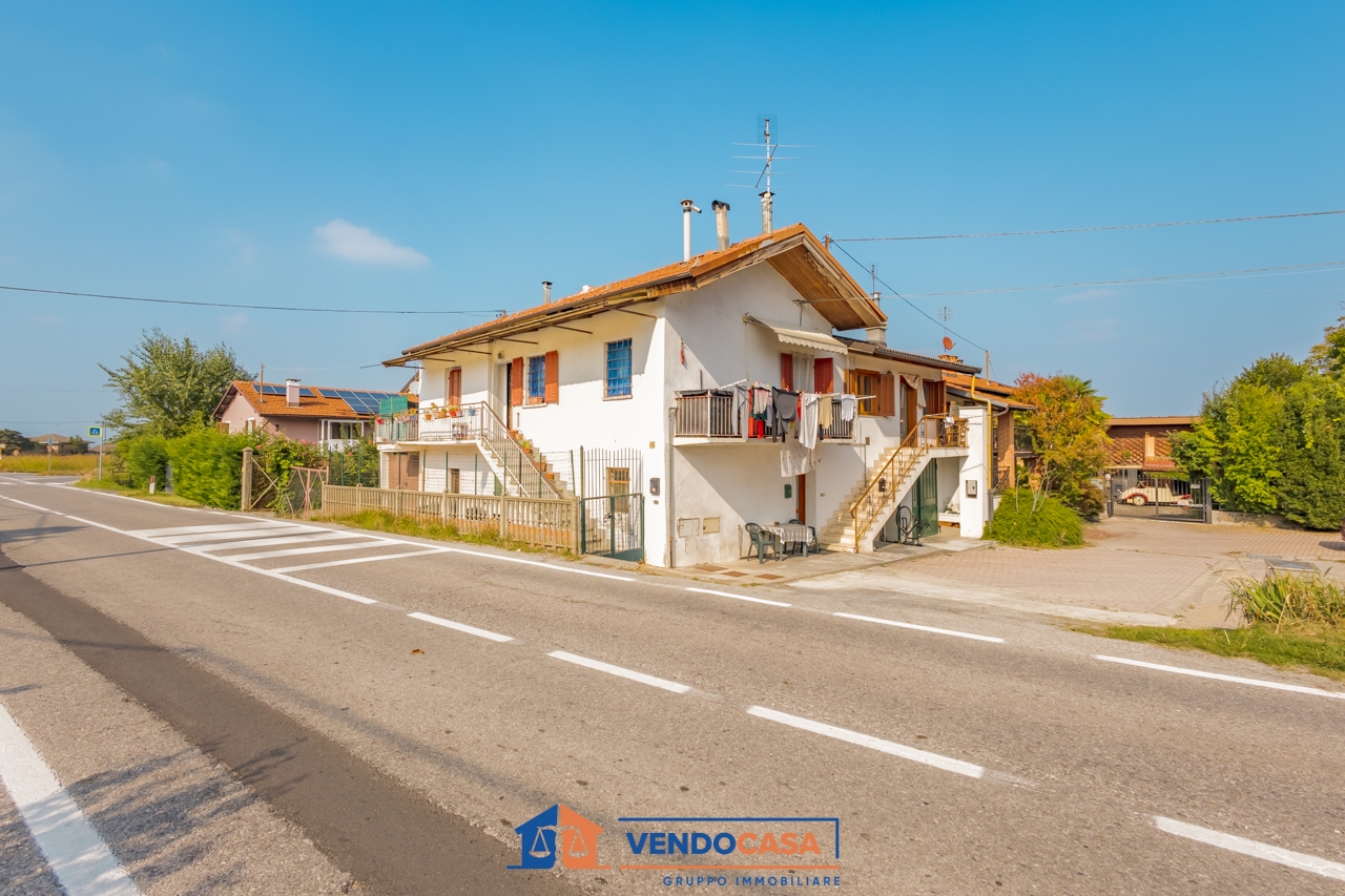 Casa indipendente in vendita a Cuneo
