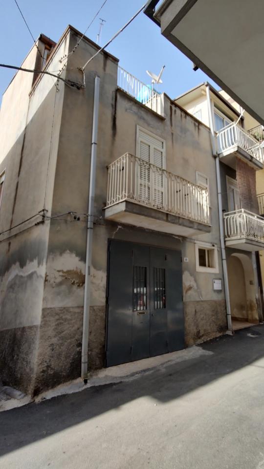 Casa indipendente in vendita a Palagonia