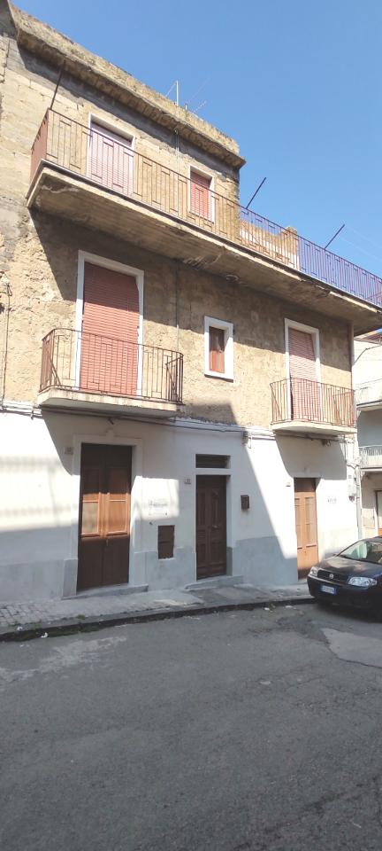 Casa indipendente in vendita a Palagonia
