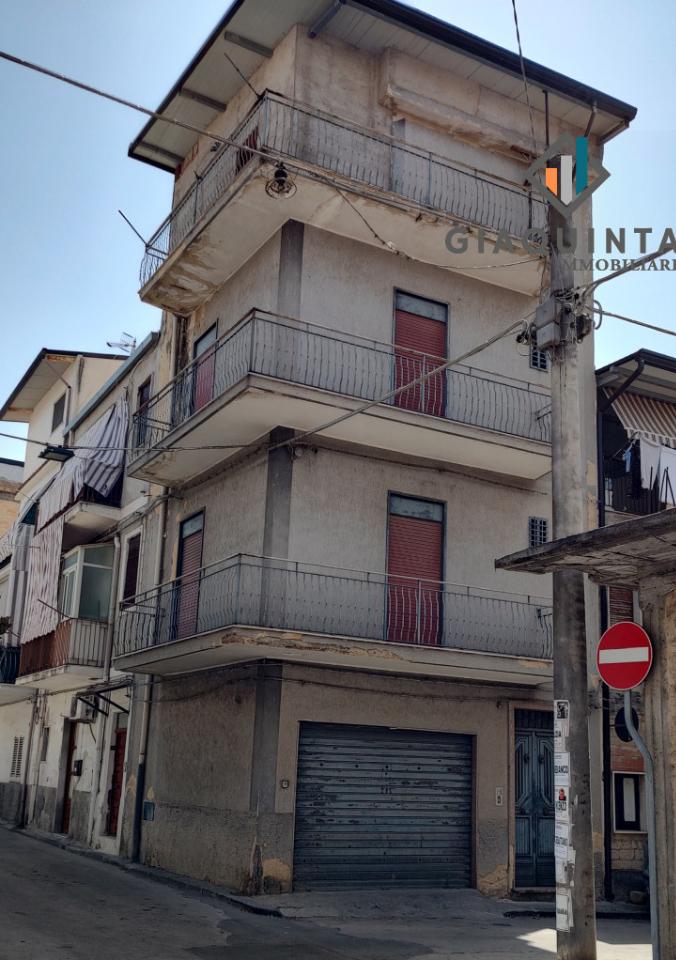 Casa indipendente in vendita a Palagonia