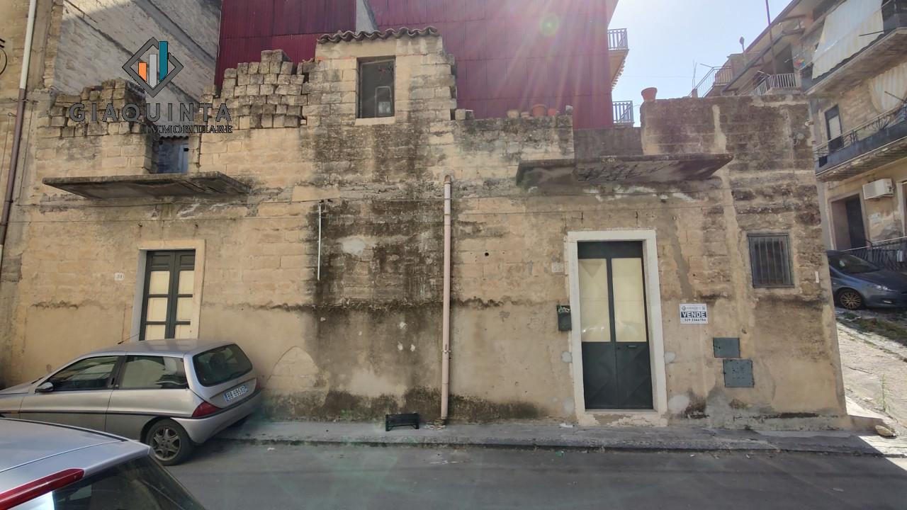 Casa indipendente in vendita a Palagonia