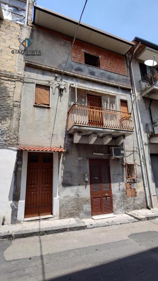 Casa indipendente in vendita a Palagonia