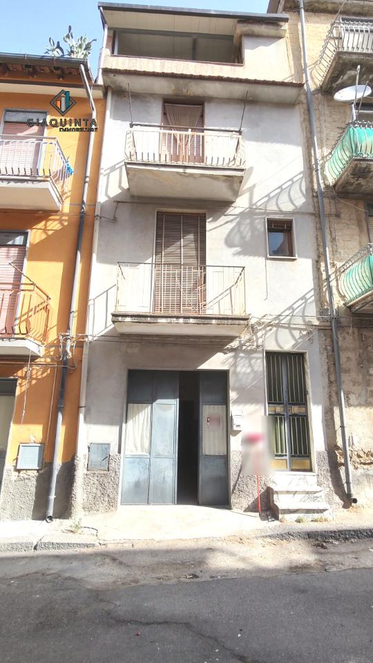 Casa indipendente in vendita a Palagonia