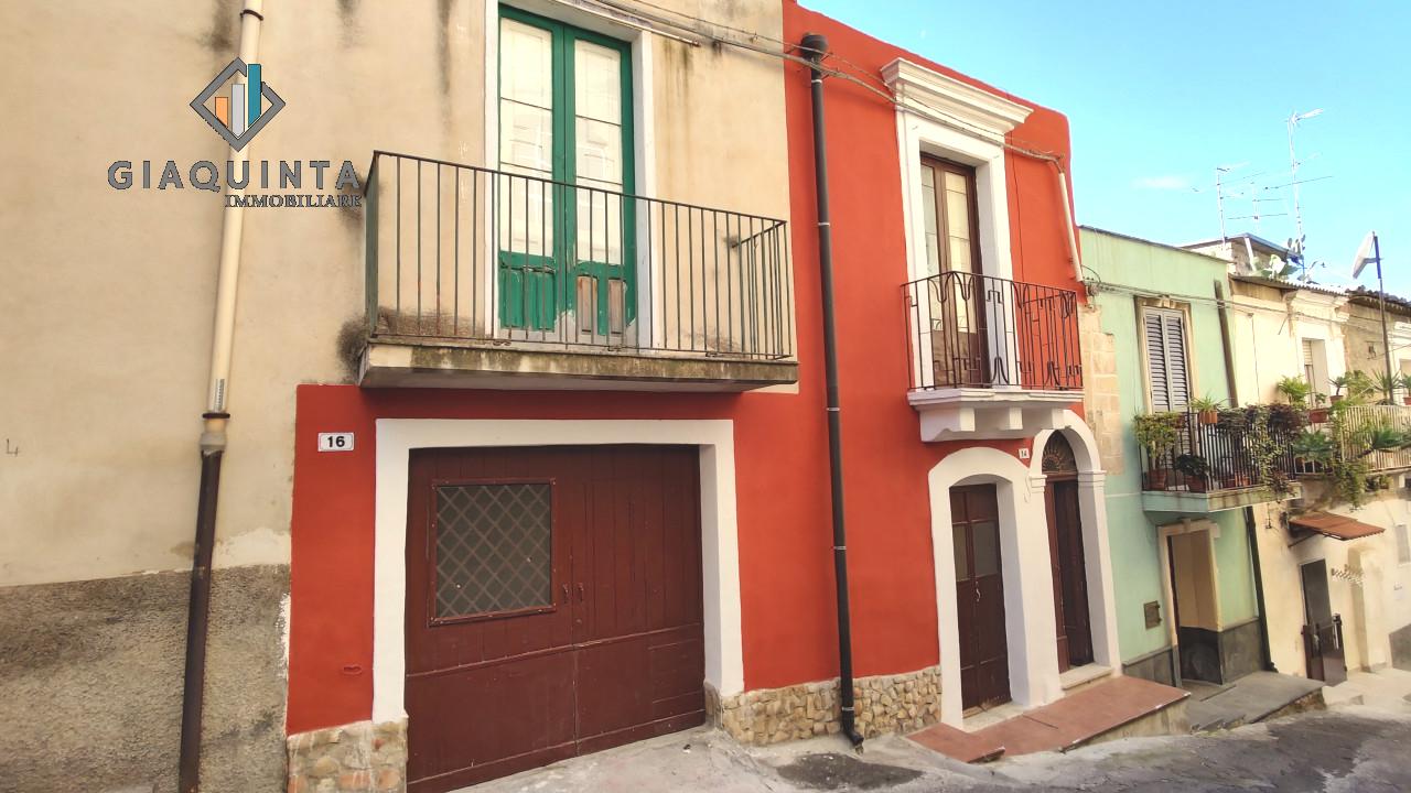 Casa indipendente in vendita a Palagonia