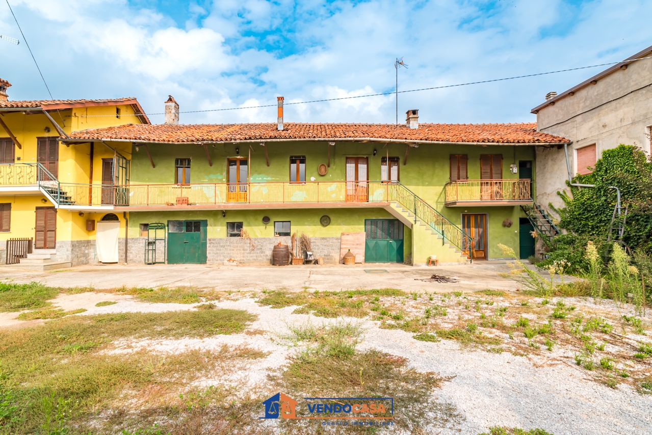 Casale in vendita a Busca