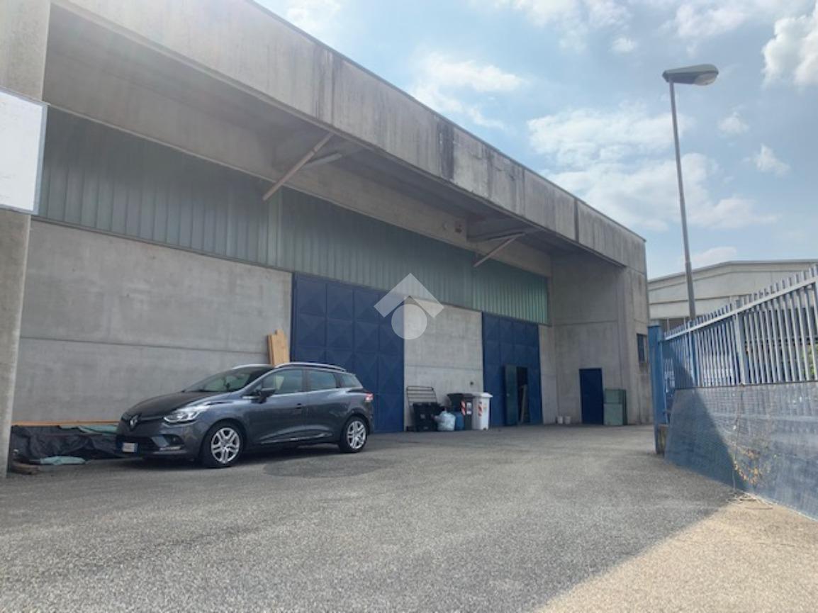 Capannone in vendita a Alpignano